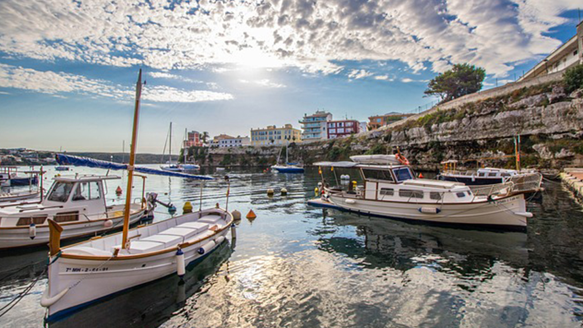 The Best Boat Excursions in Menorca - Mauter Villas